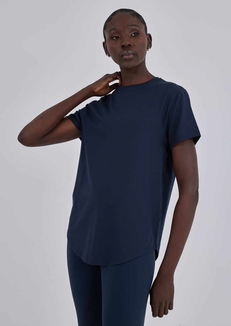 Women’s Split Back Tee Dark Navy – LC USA